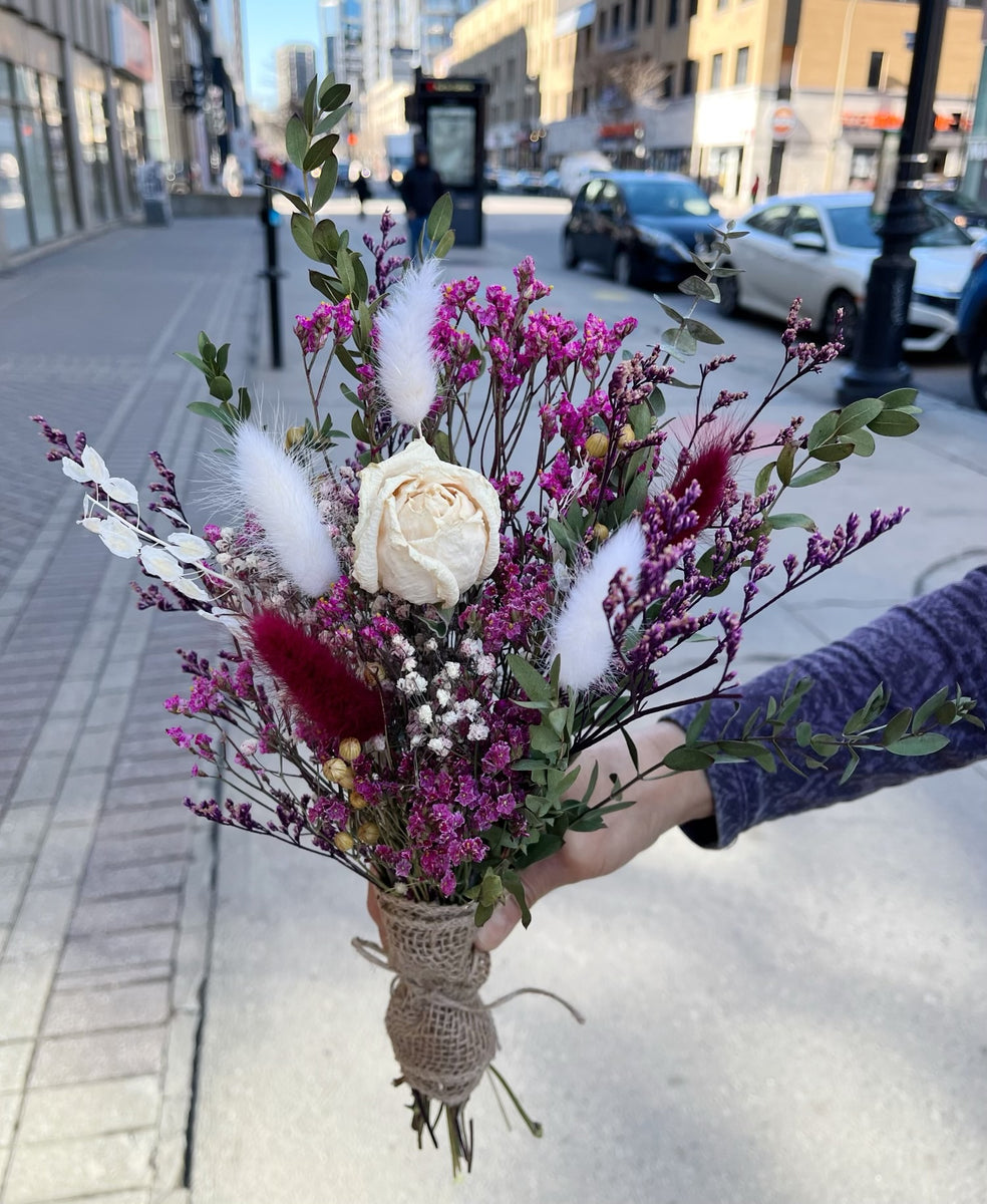 Whispers of Magenta Meadows - D6056 – La Fleuraison